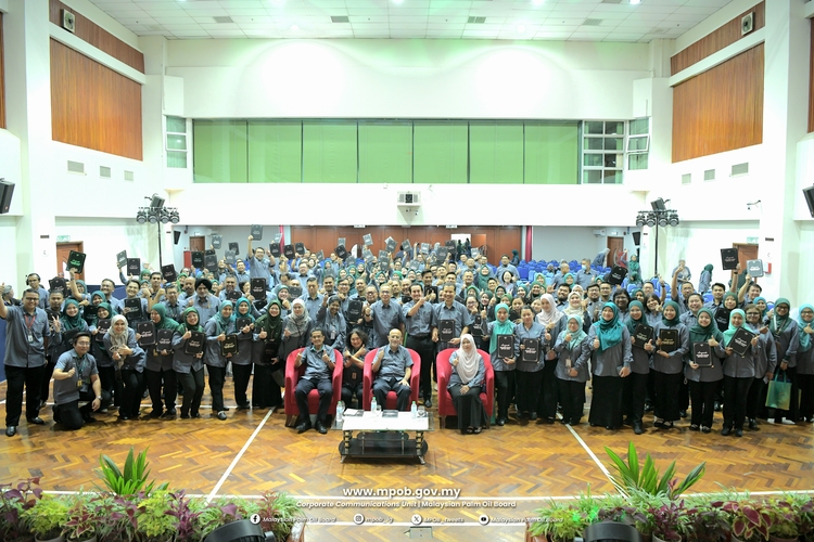 Majlis Hari Anugerah Kecemerlangan MPOB 2025